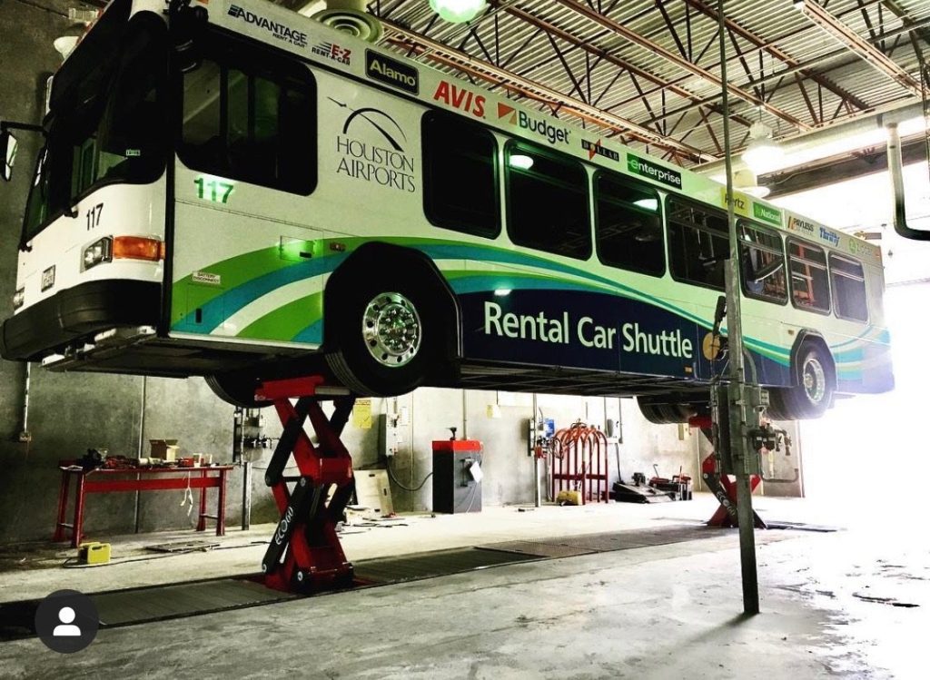 Heavy Duty Lifts - Reeder Distributors Inc.