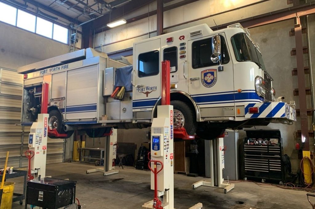 Heavy Duty Lifts - Reeder Distributors Inc.